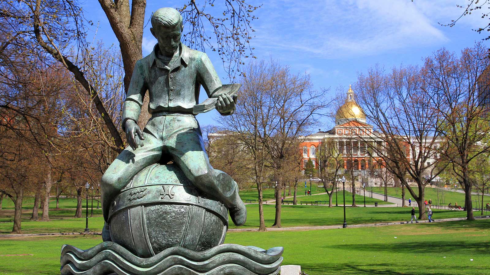 Boston Common: Amenities & Parking - Urbnparks.com