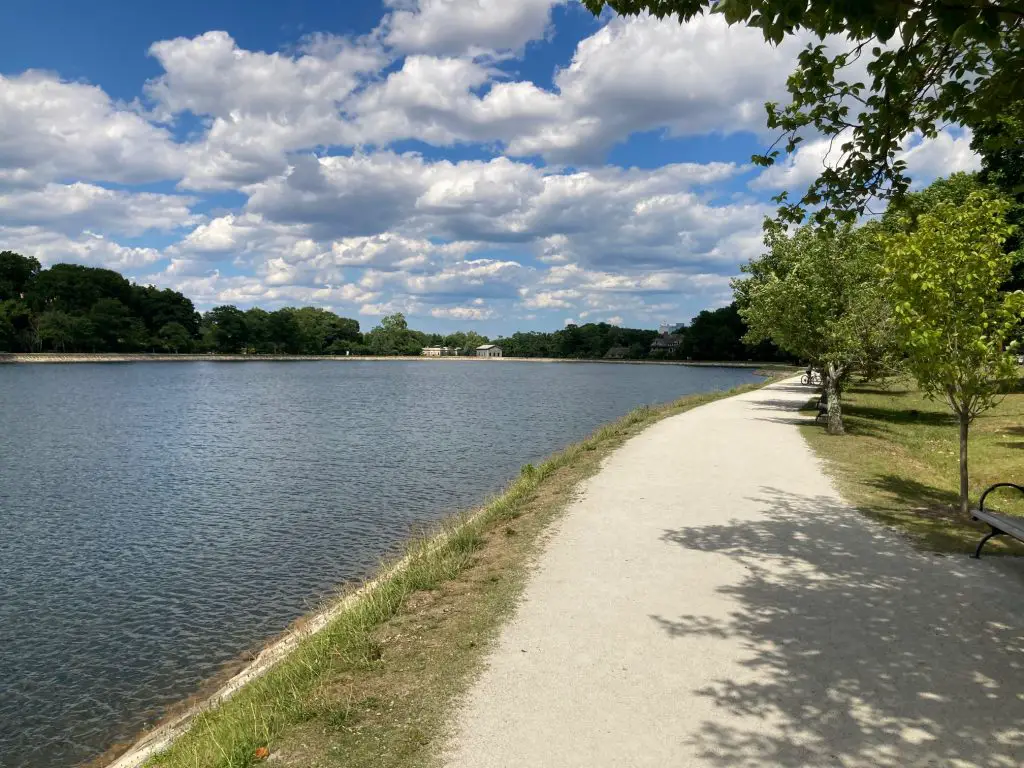 Brookline Reservoir Park in Brookline, MA: Plan Your Trip - Urbnparks.com